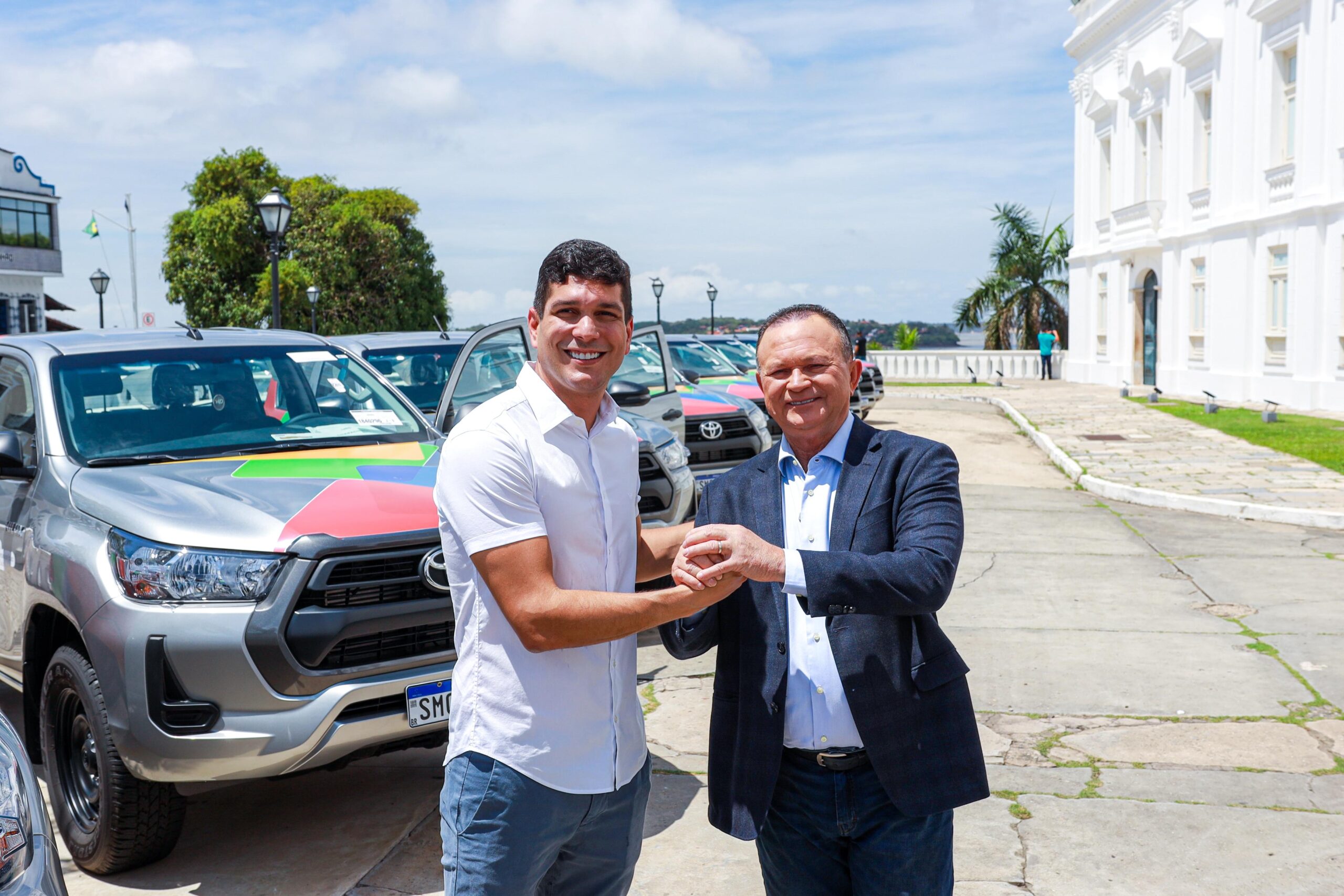 Governo entrega 18 novos veículos e renova frota das Unidades Regionais ...